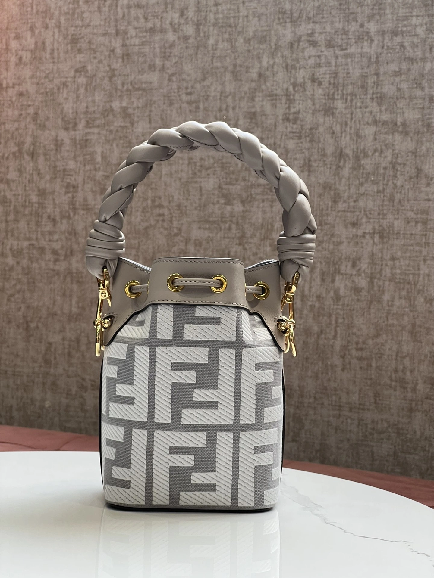1:1 copy Fendi Bucket Bags