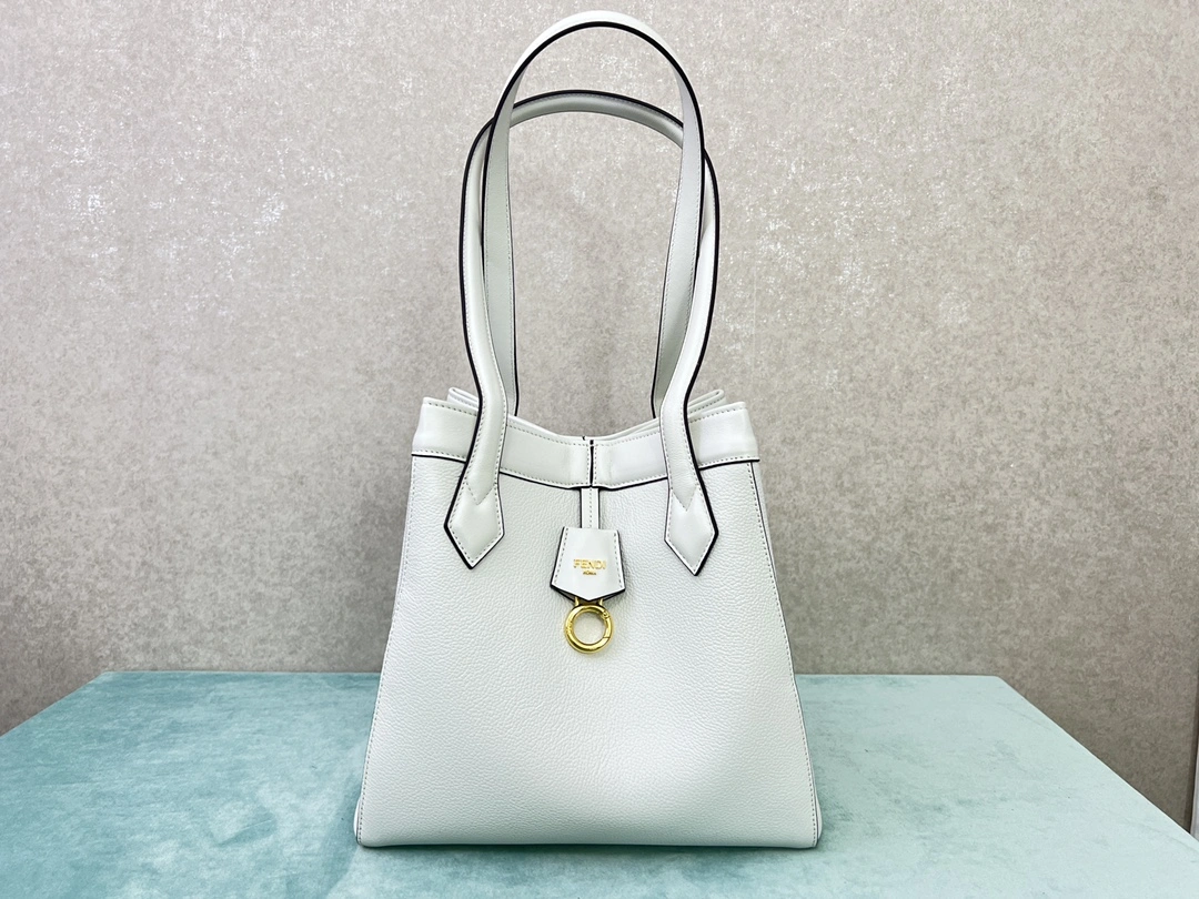Low-cost Fendi Bucket Bags