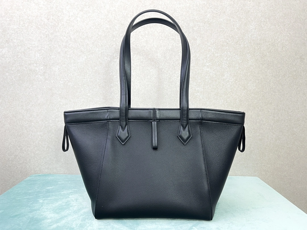 Precise copy Fendi Bucket Bags