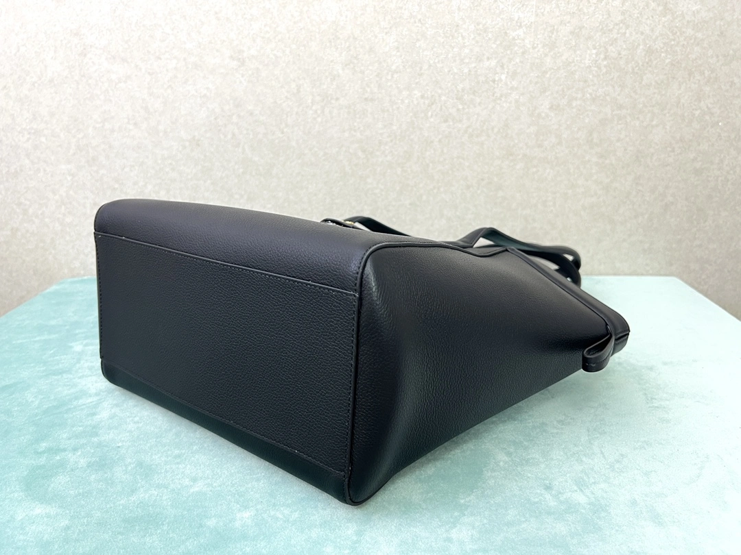 Precise copy Fendi Bucket Bags