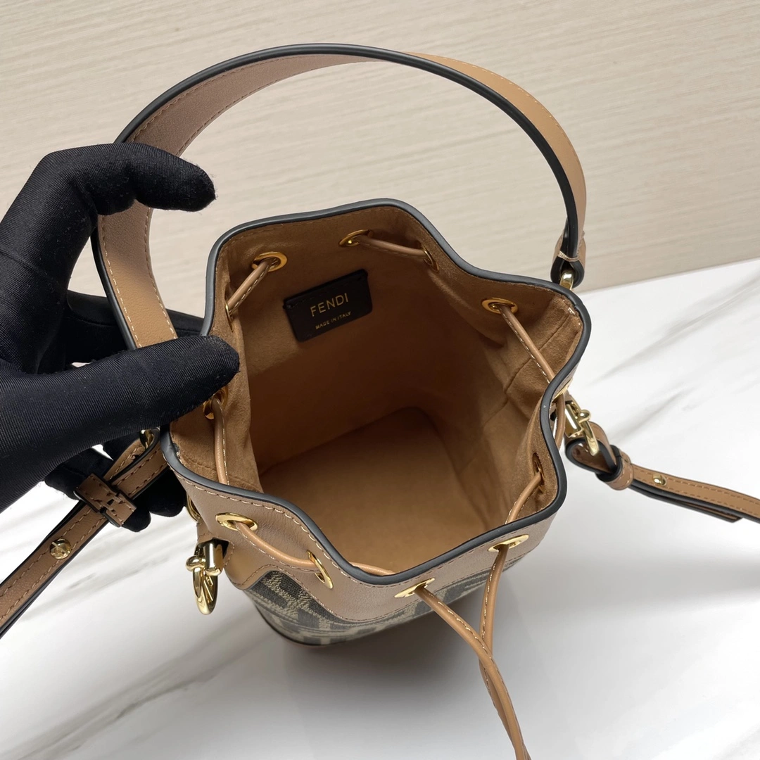 1:1 copy Fendi Bucket Bags