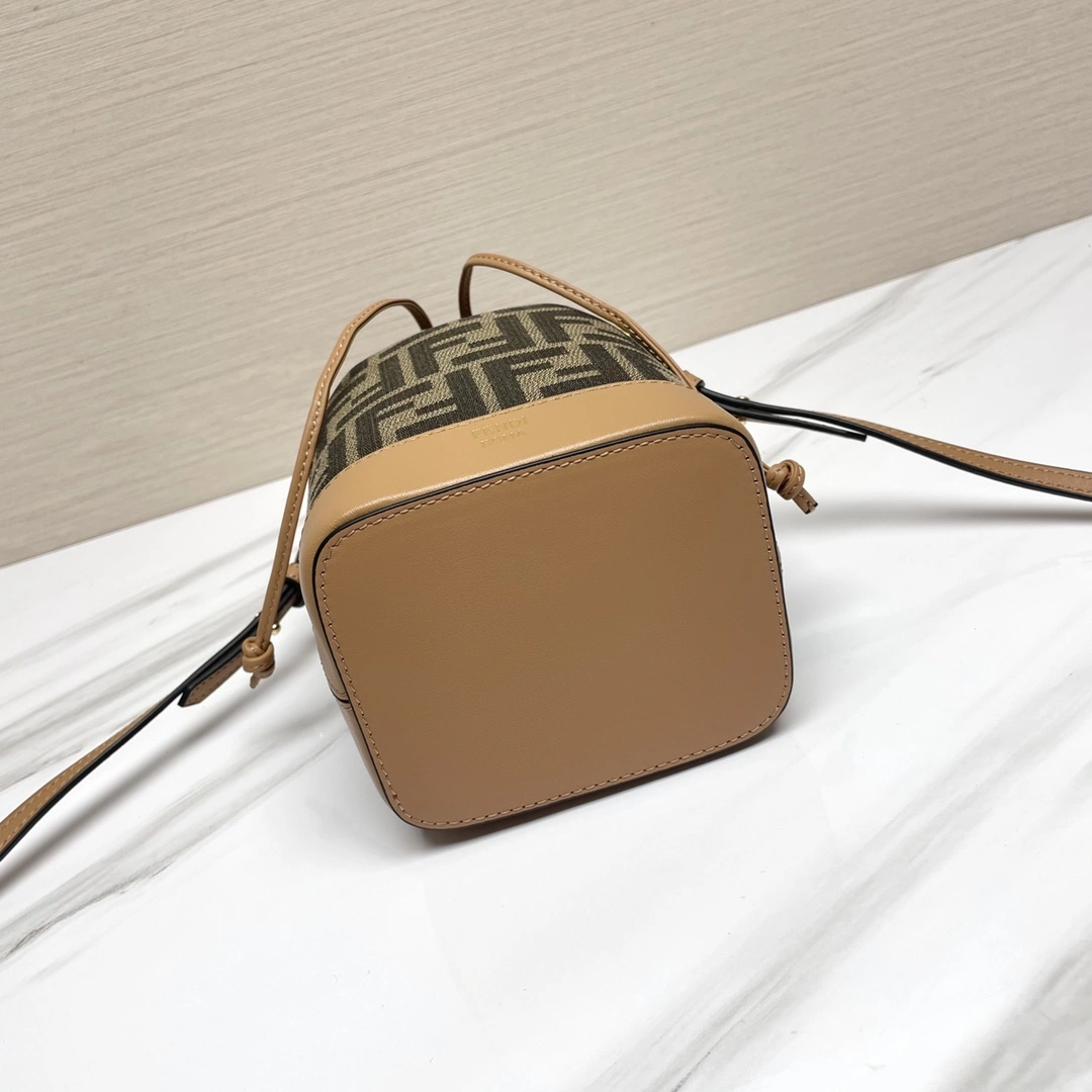 1:1 copy Fendi Bucket Bags