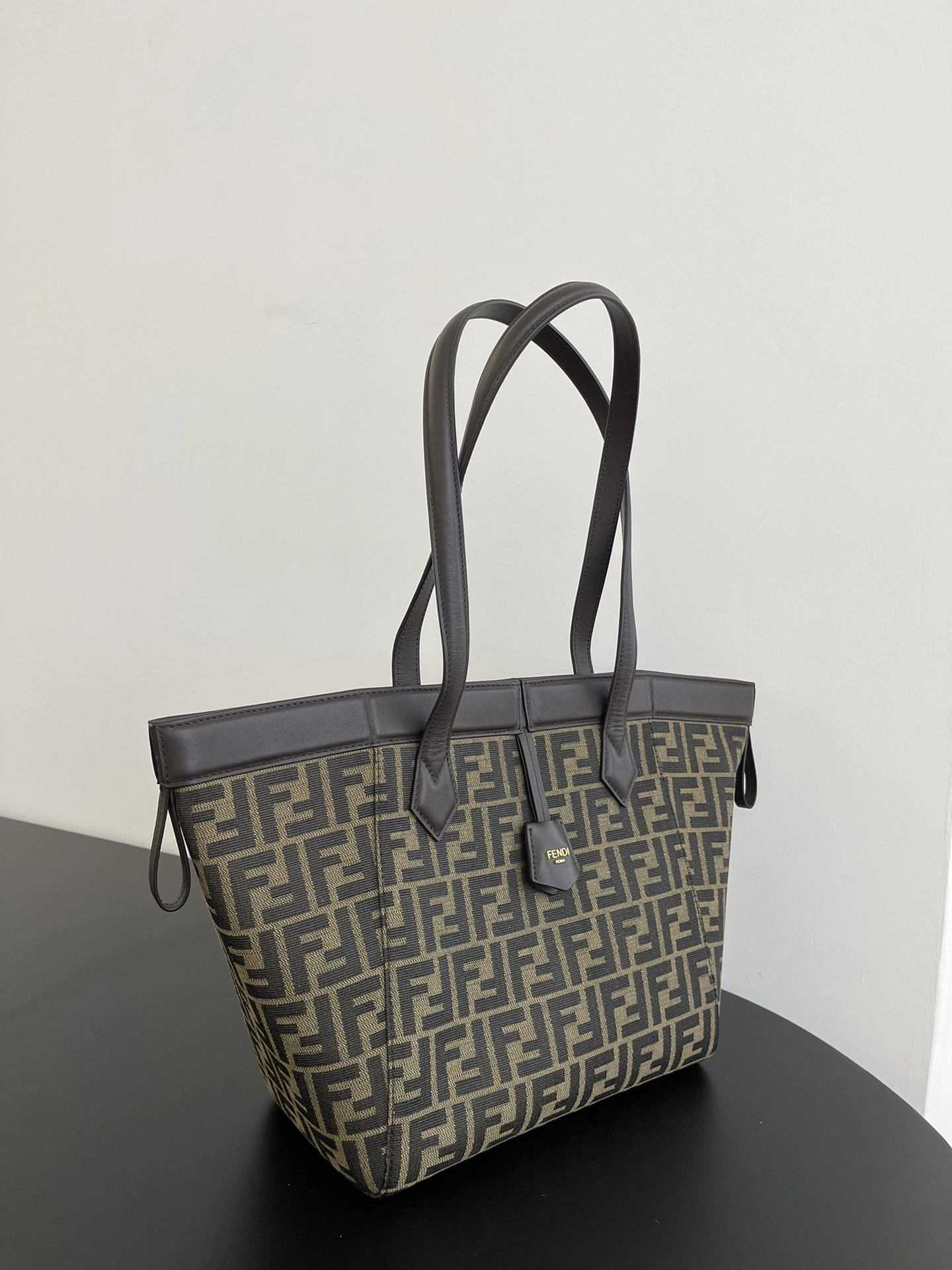 Bargain Fendi Bucket Bags
