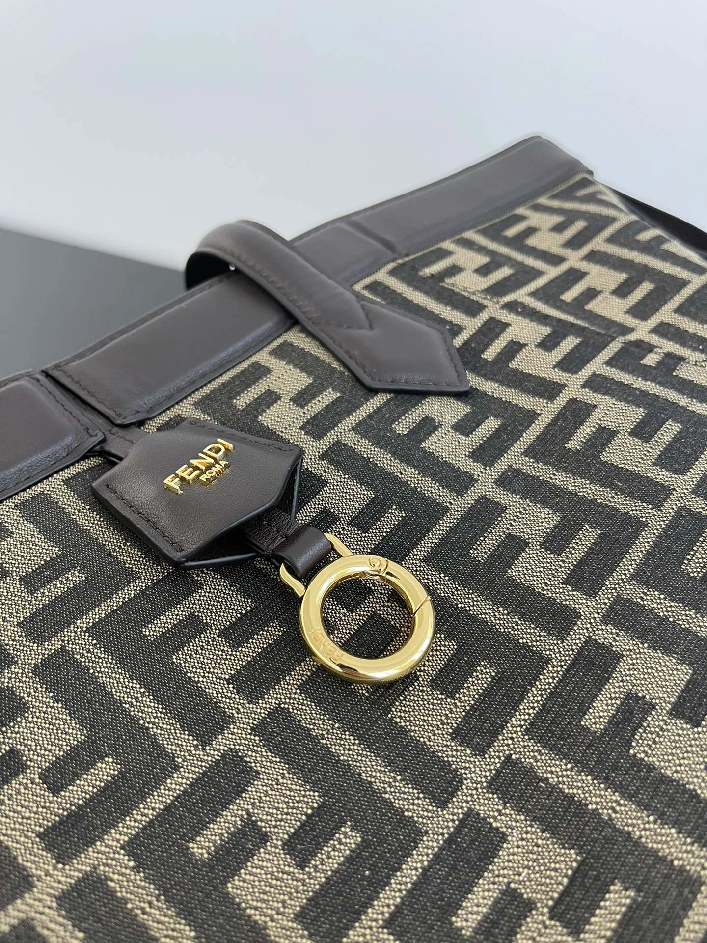 Bargain Fendi Bucket Bags