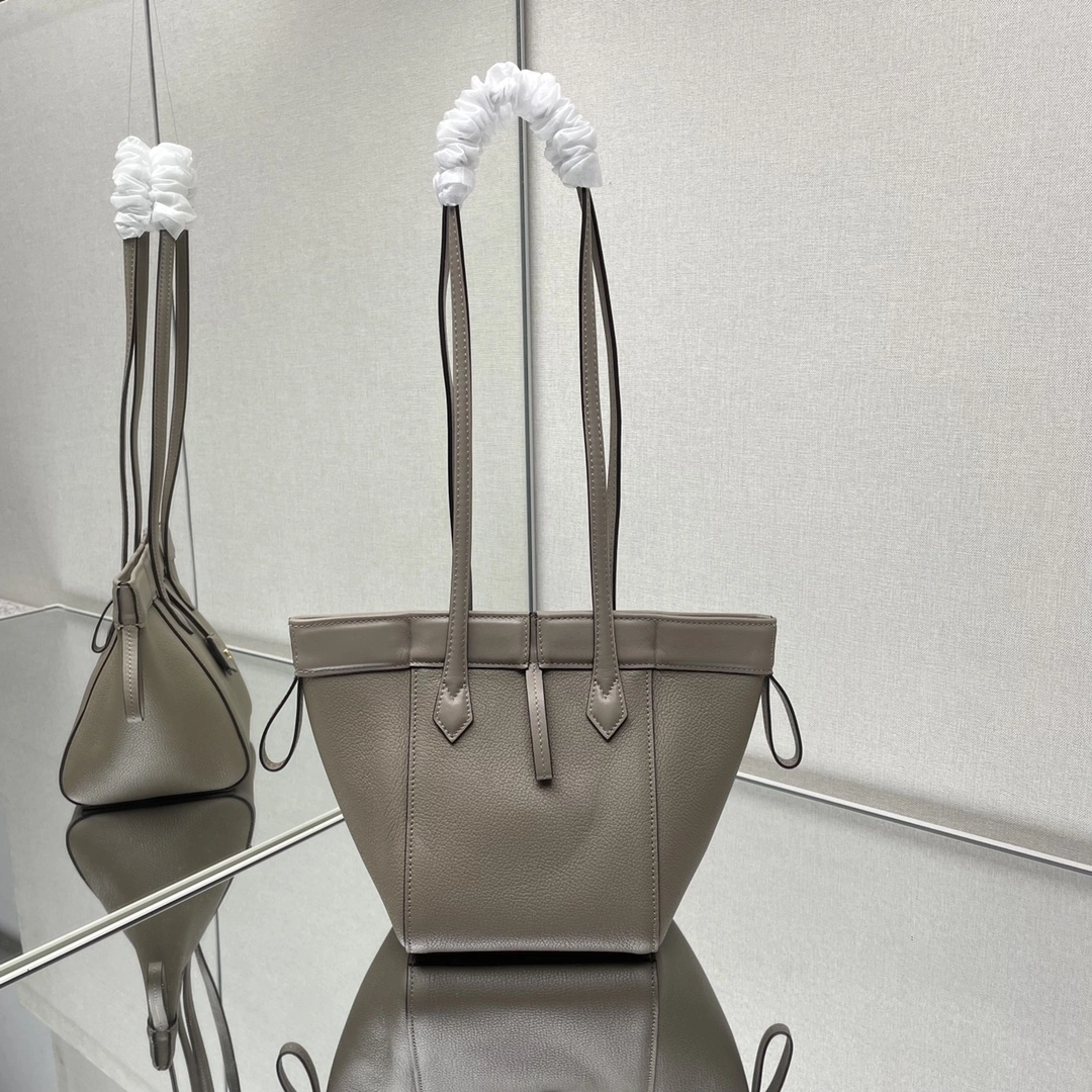 Brand-original Fendi Bucket Bags