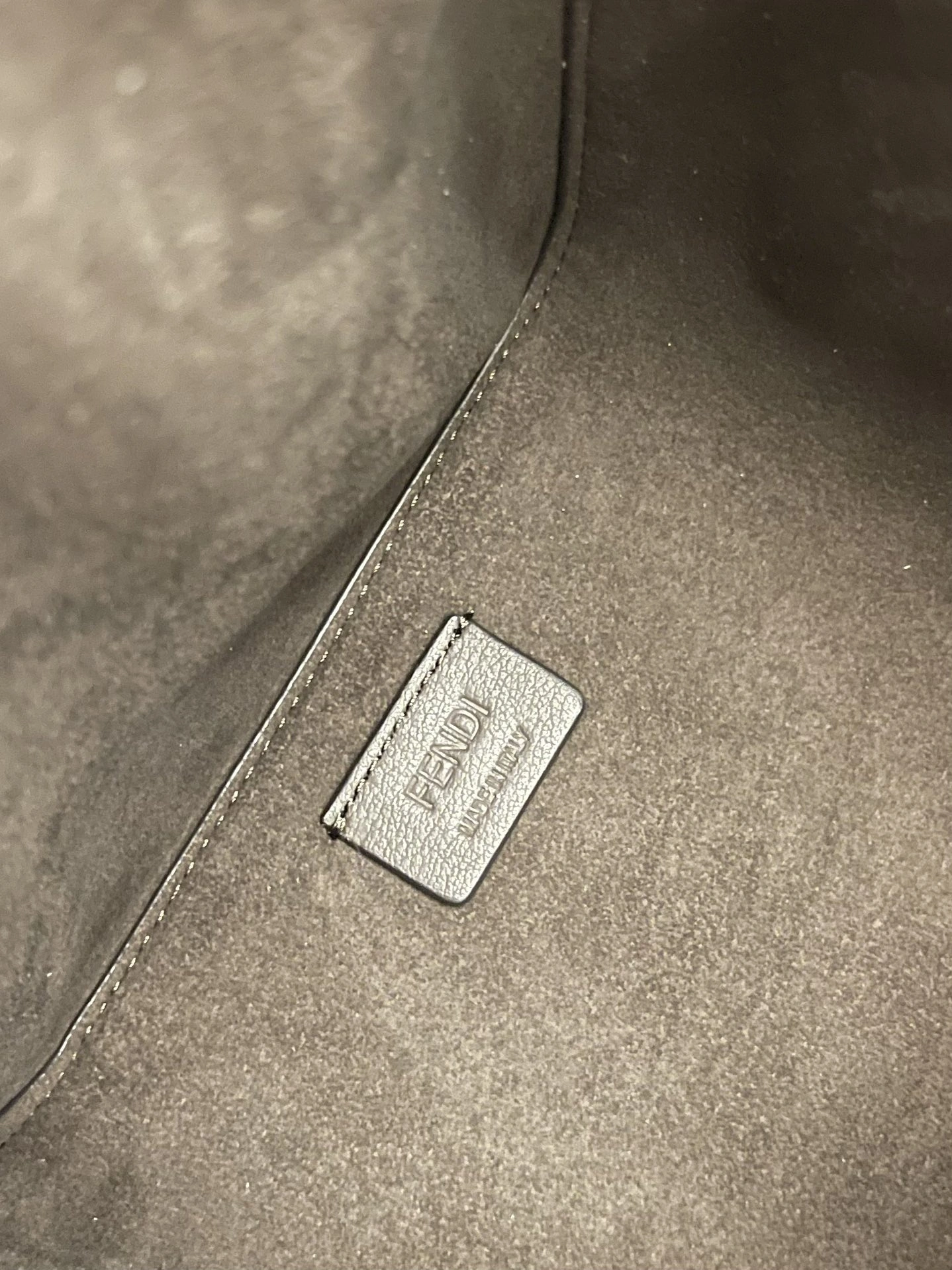 Accurate model Fendi Bucket Bags