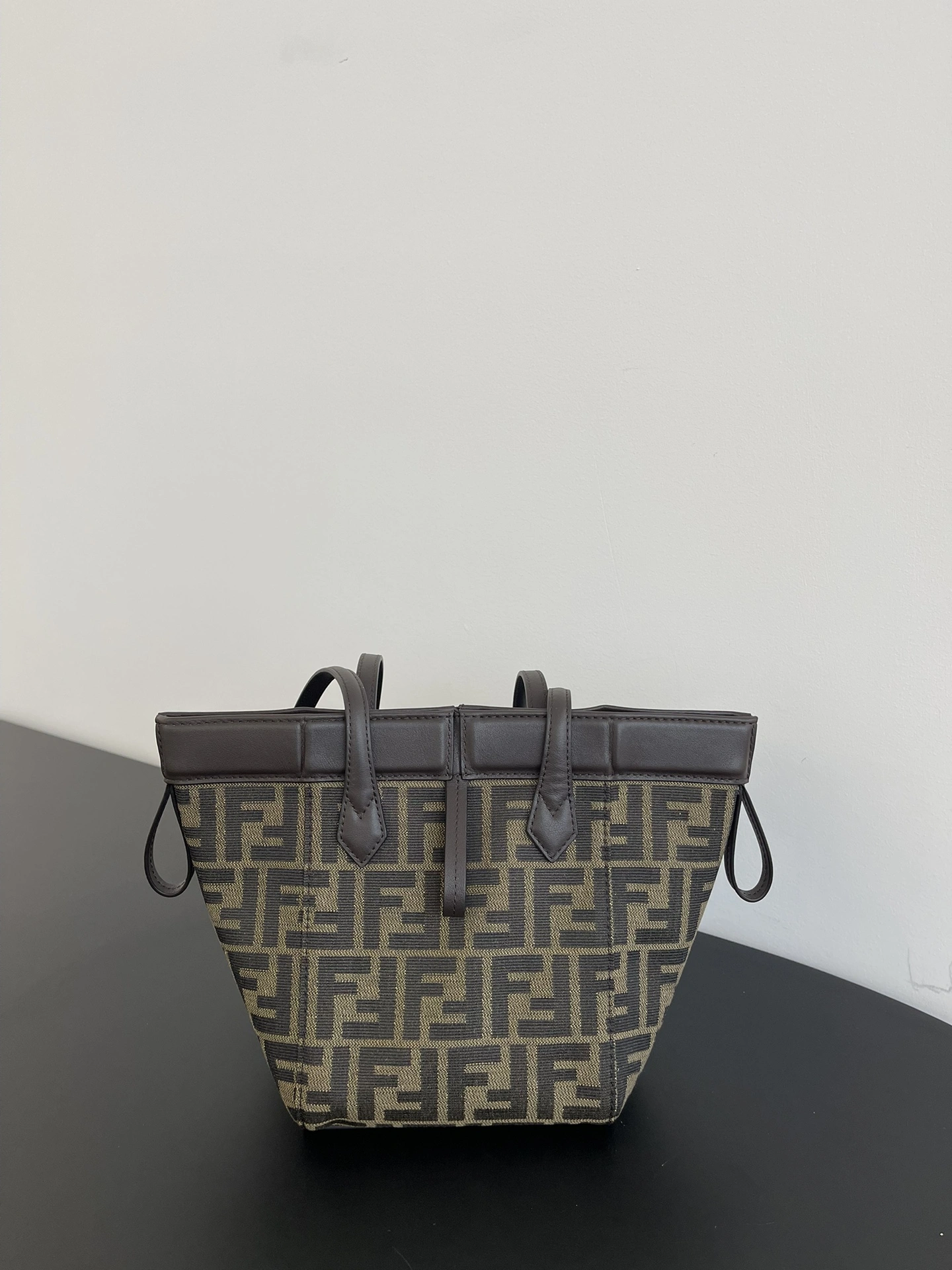 Accurate model Fendi Bucket Bags