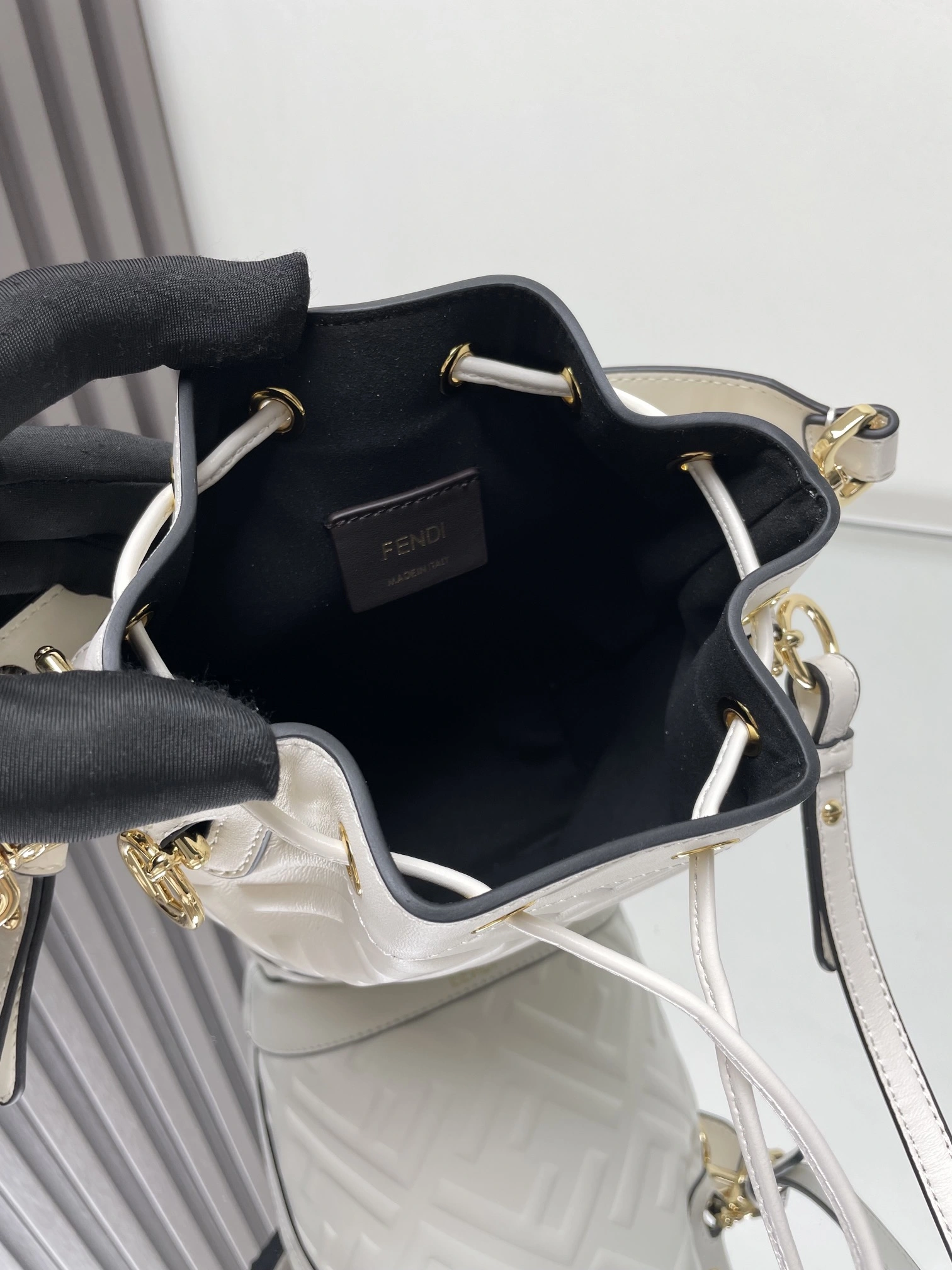 Low-cost Fendi Bucket Bags