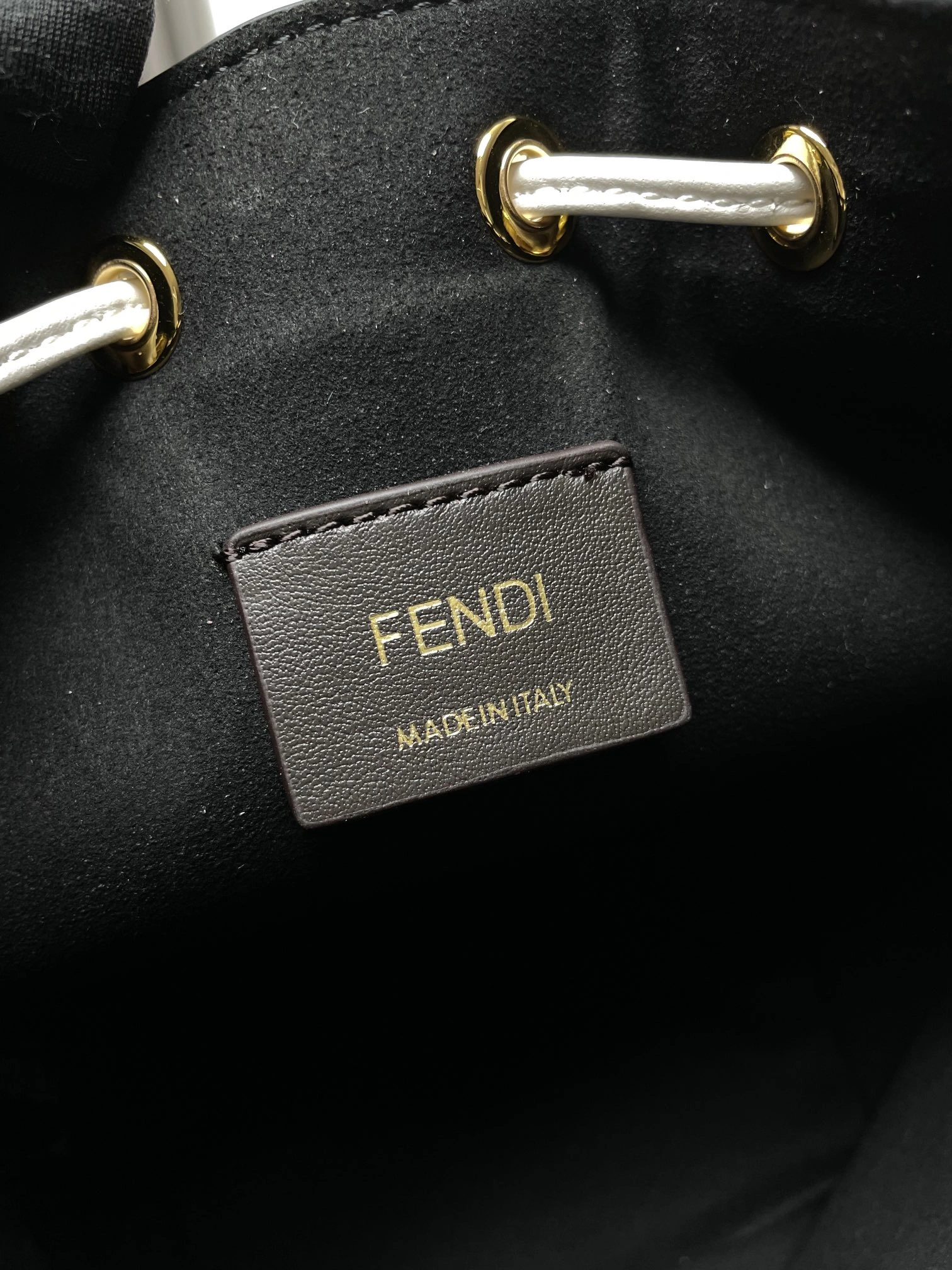 Low-cost Fendi Bucket Bags