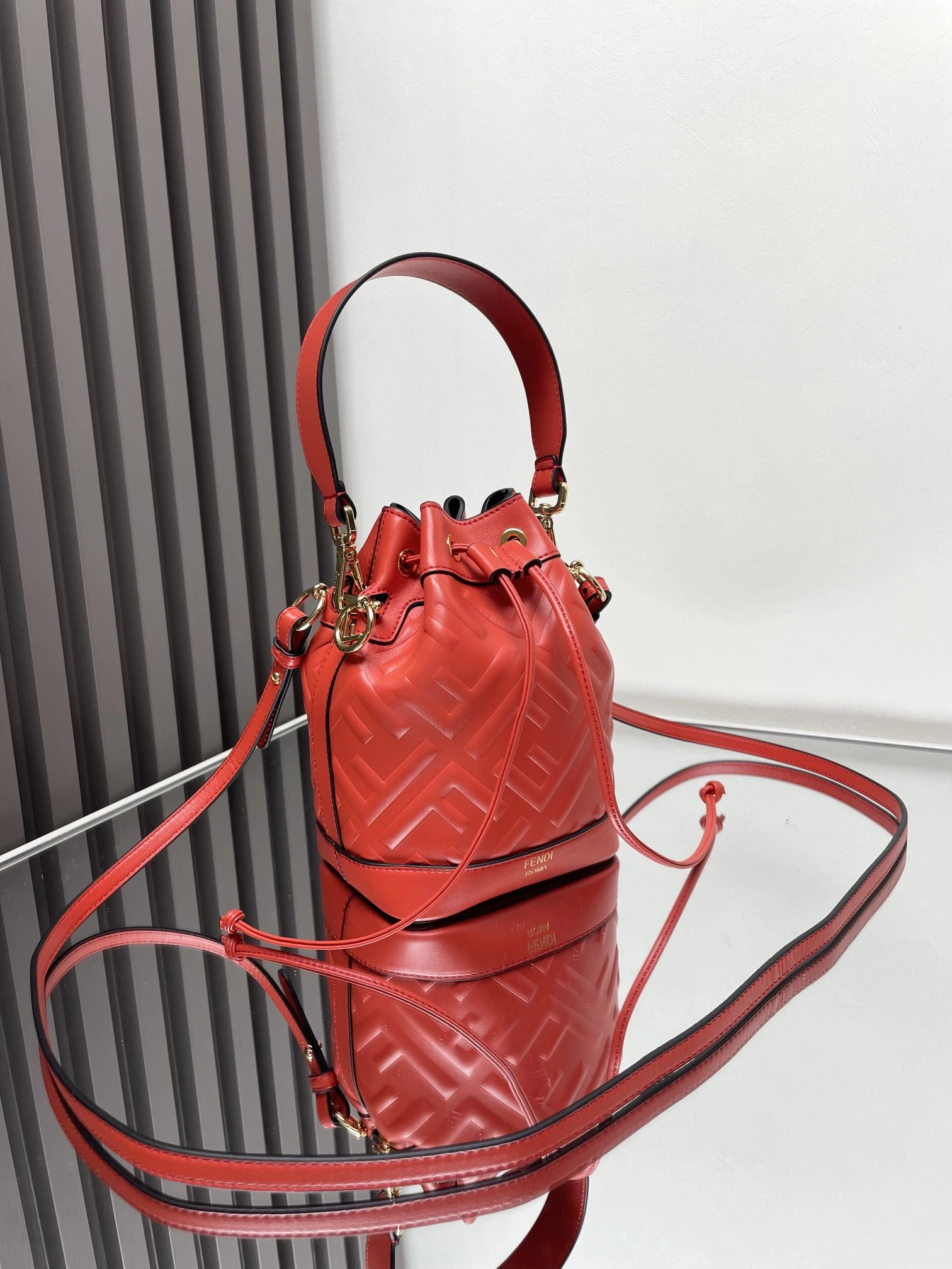 High accuracy Fendi Bucket Bags