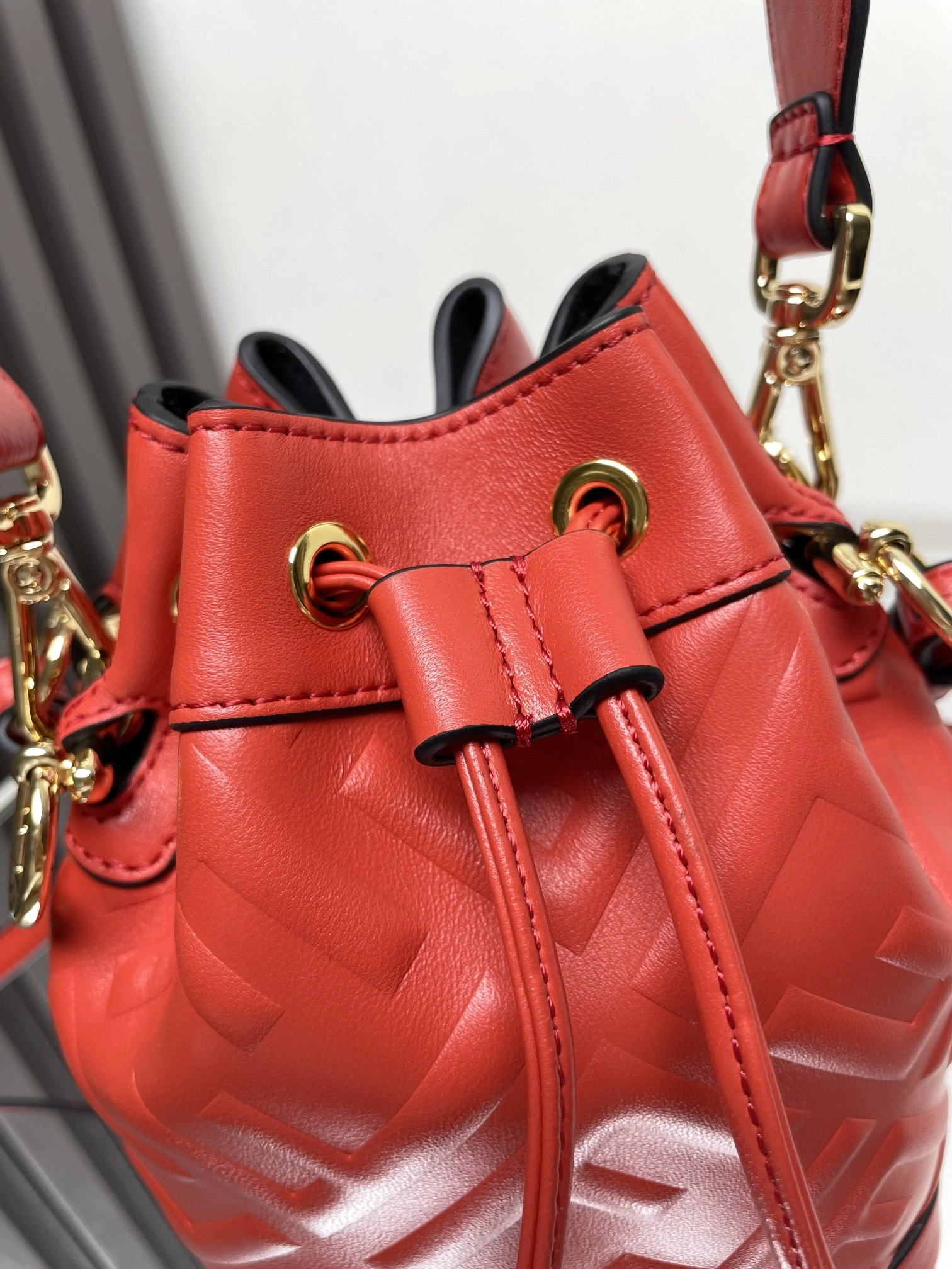 High accuracy Fendi Bucket Bags