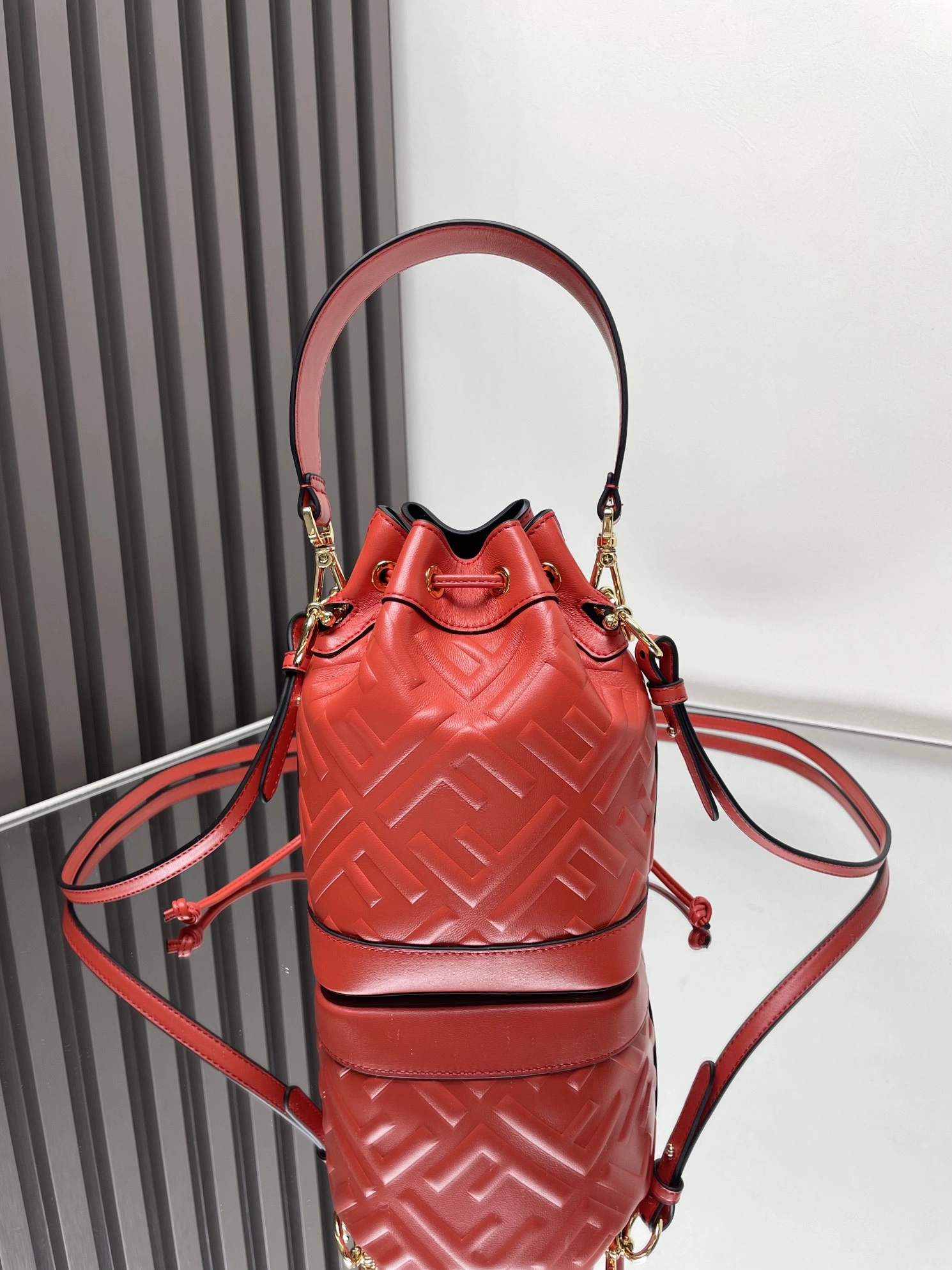 High accuracy Fendi Bucket Bags