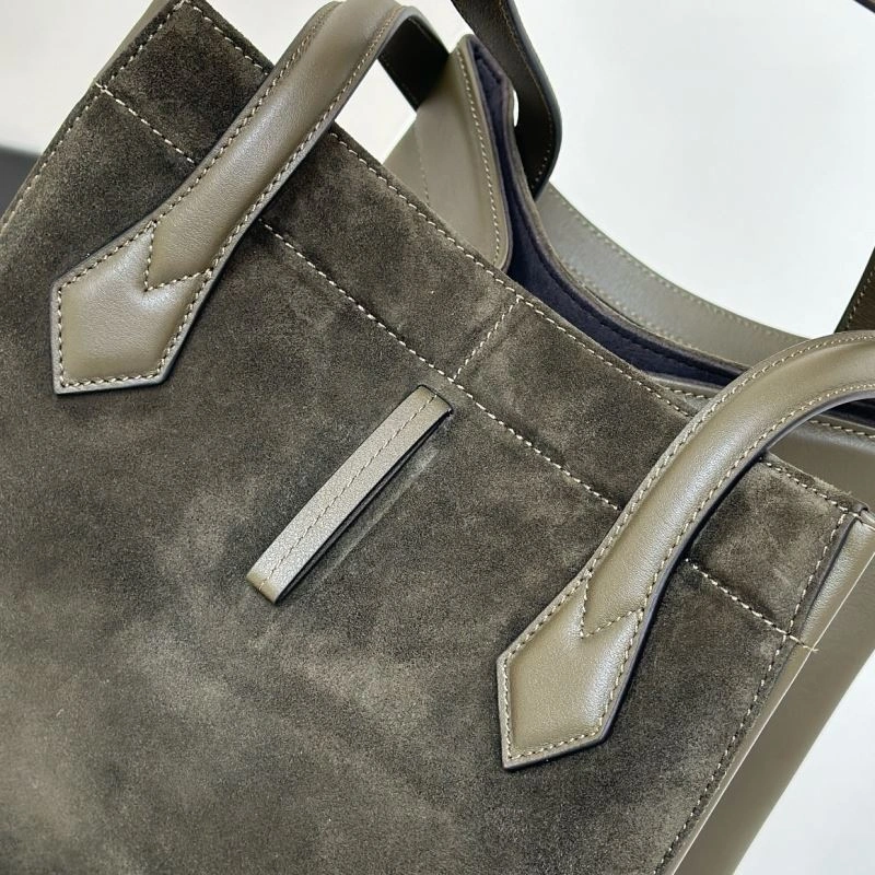 High accuracy Fendi Bucket Bags