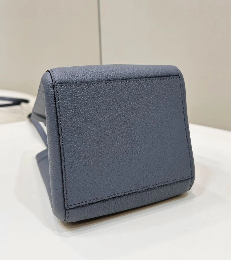 Top mirror Fendi Bucket Bags