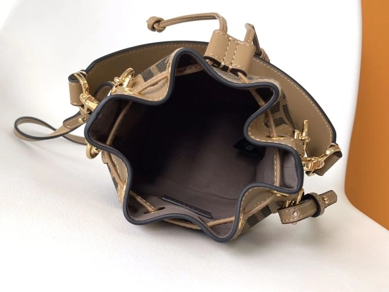 Top match Fendi Bucket Bags