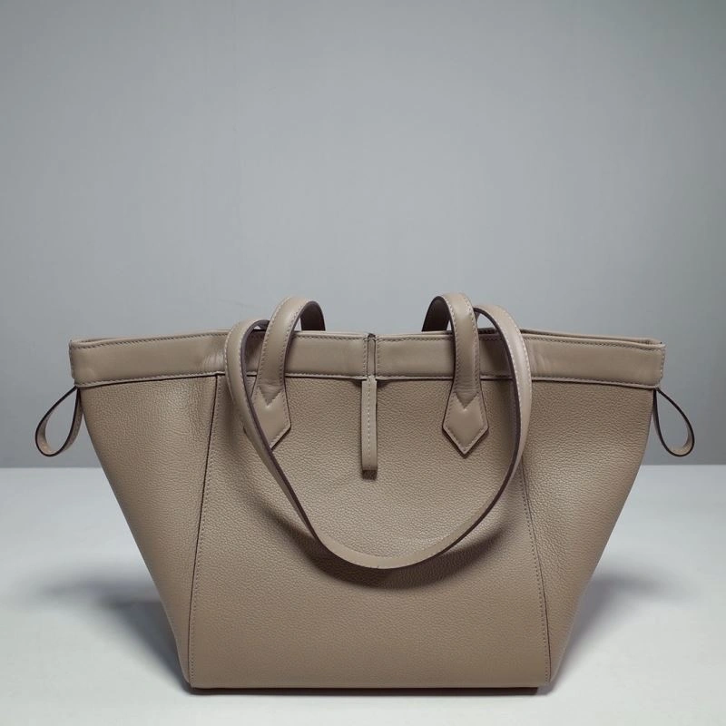 Reasonably priced Fendi Bucket Bags