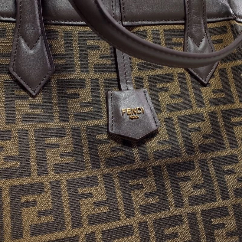 Low-cost Fendi Bucket Bags