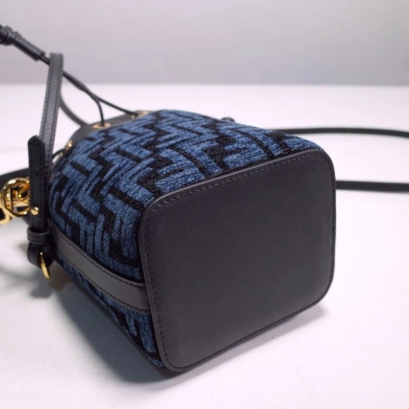 Accurate model Fendi Bucket Bags