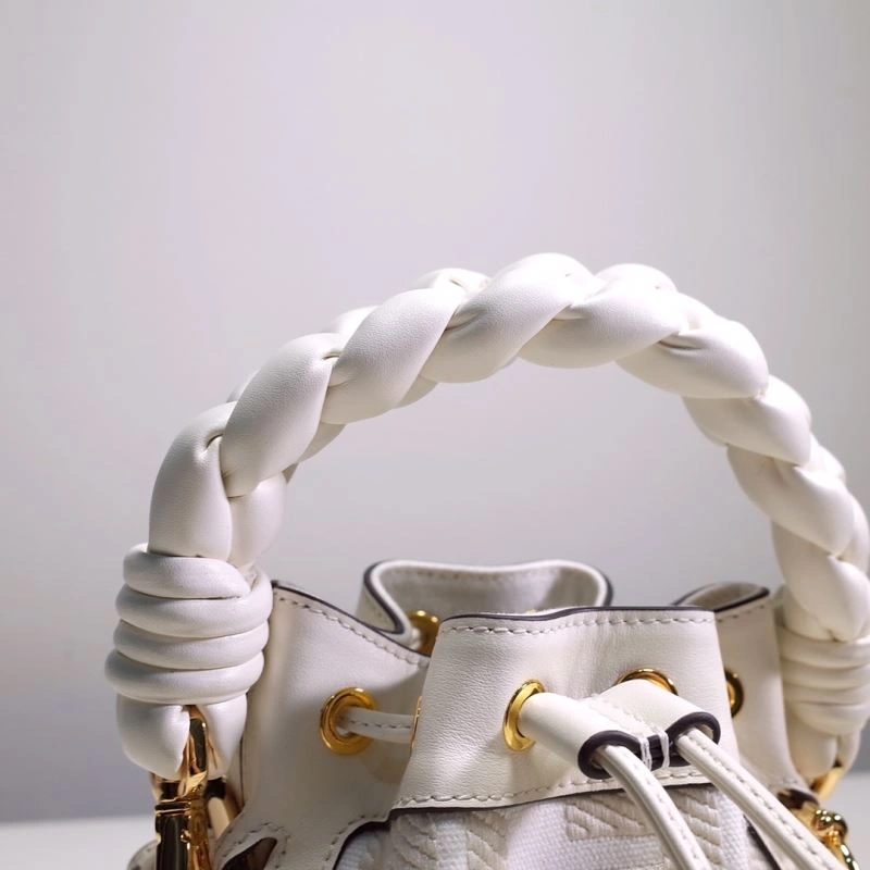 Top mirror Fendi Bucket Bags