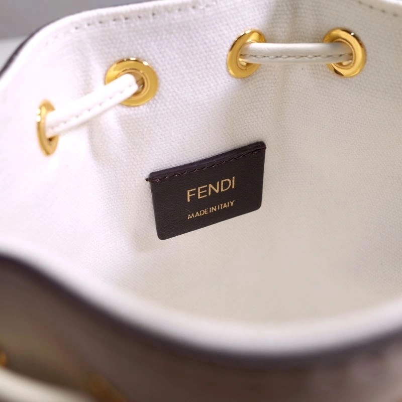 Top mirror Fendi Bucket Bags