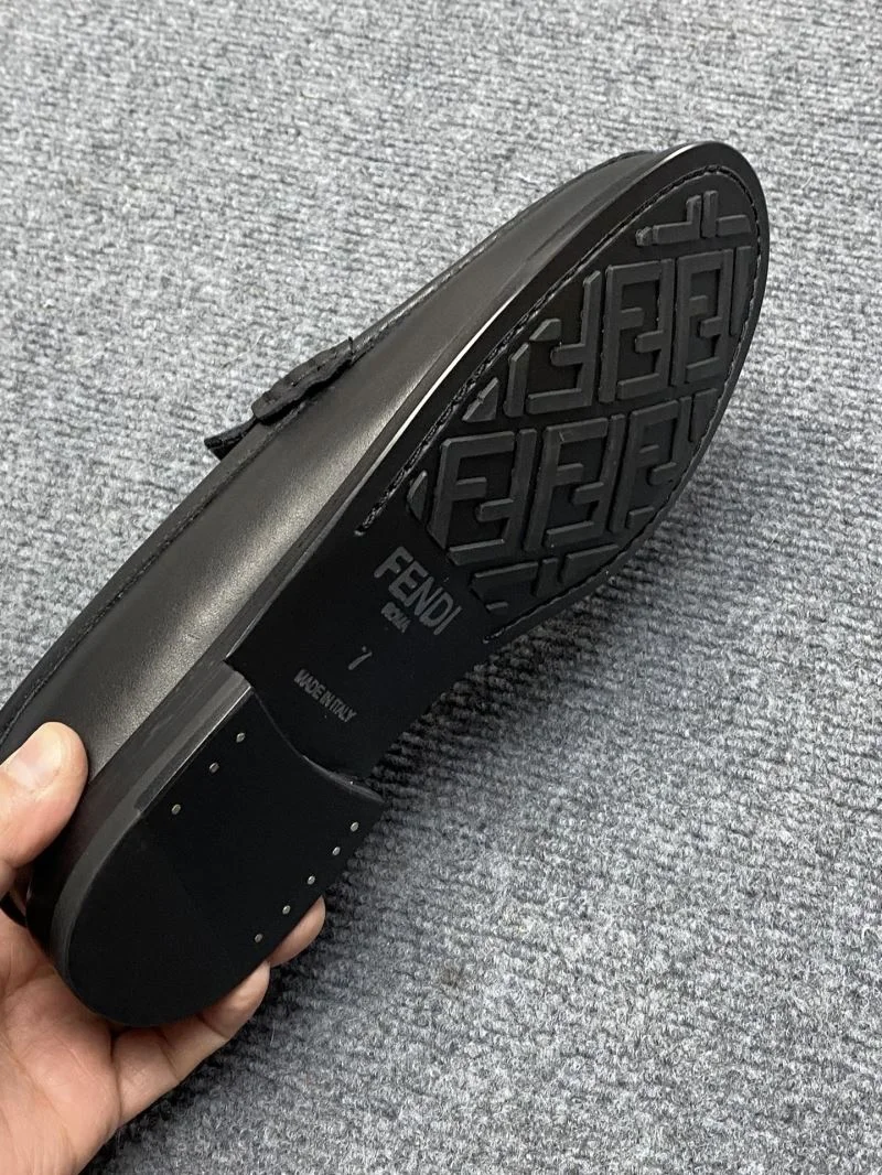 High accuracy Fendi Business Shoes