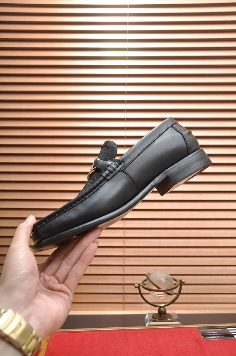 Budget-friendly Fendi Business Shoes