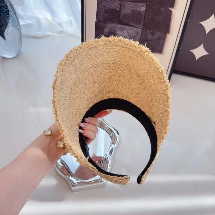 Low-cost Fendi Caps