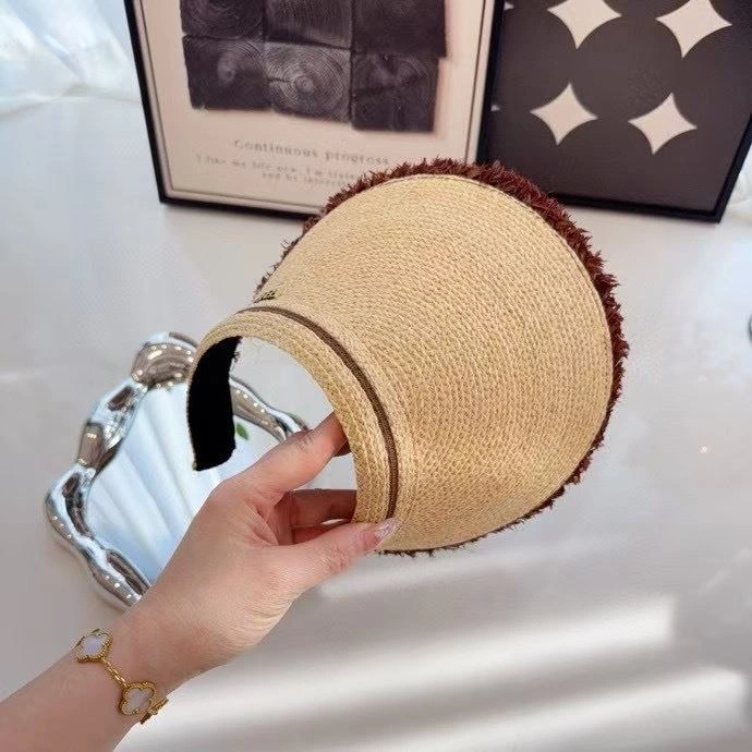 Low-cost Fendi Caps