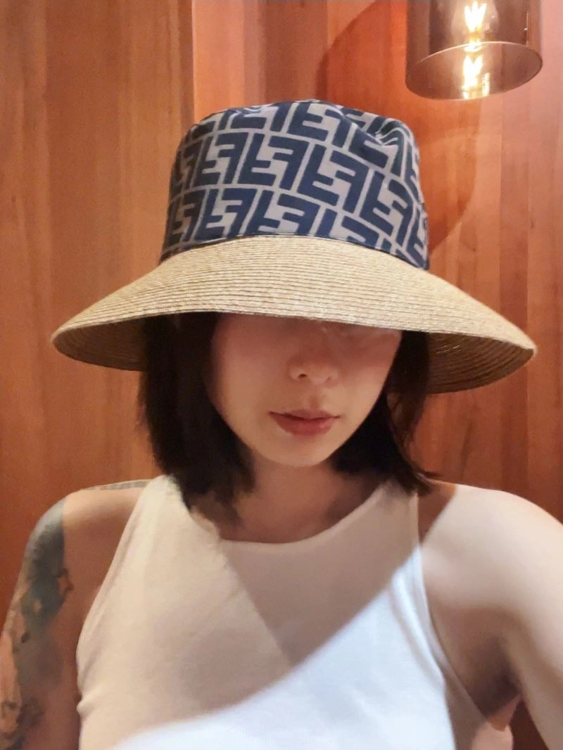 Mirror quality Fendi Caps