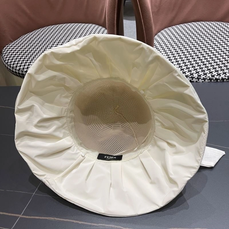 Low-cost Fendi Caps