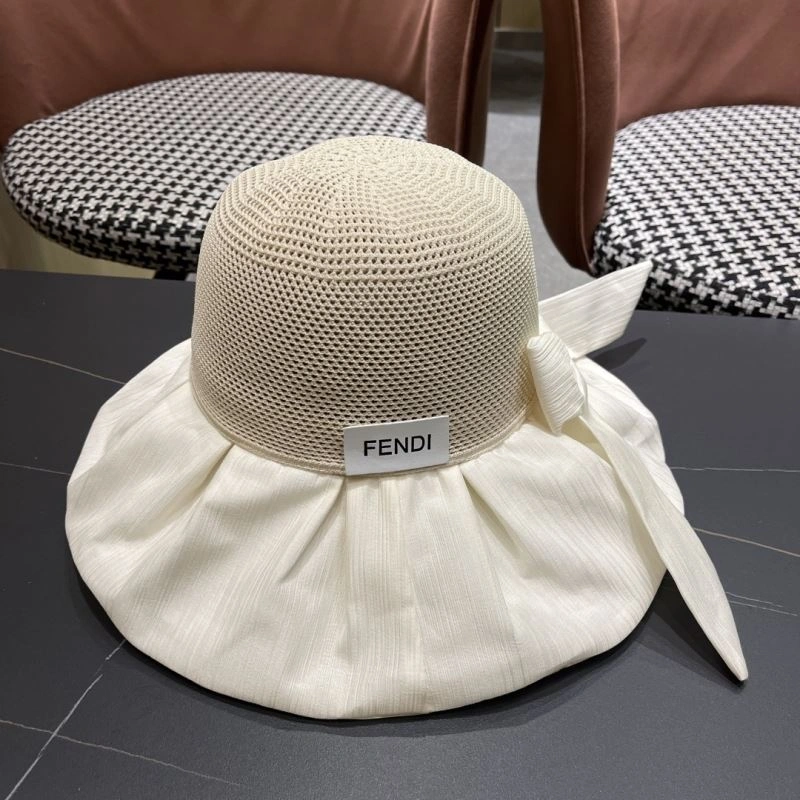 Low-cost Fendi Caps