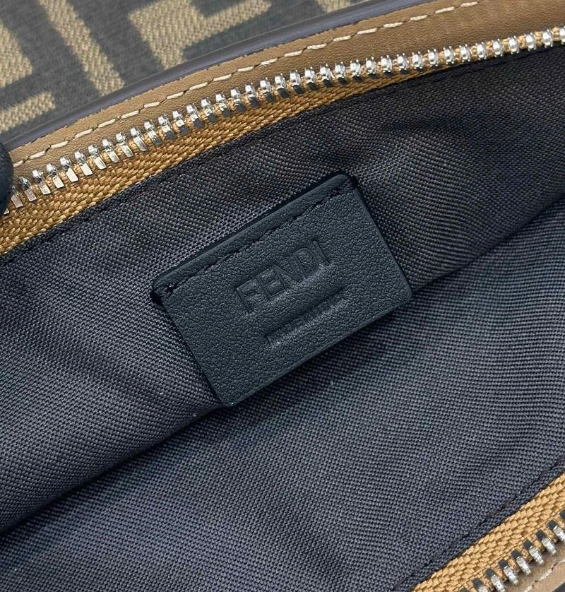 Cut-rate Fendi Clutch Bags