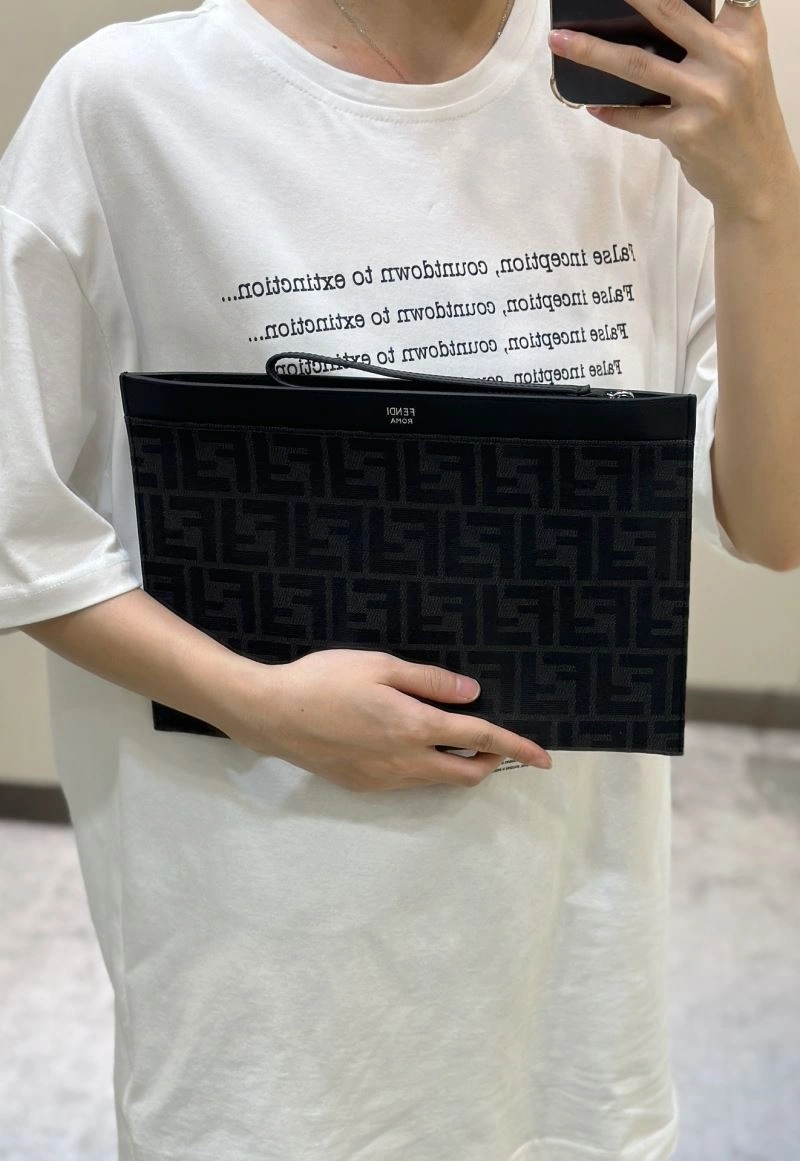 Bargain Fendi Clutch Bags