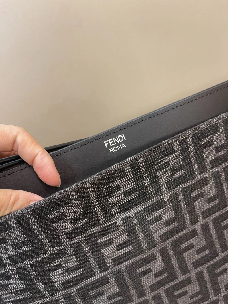 Top match Fendi Clutch Bags