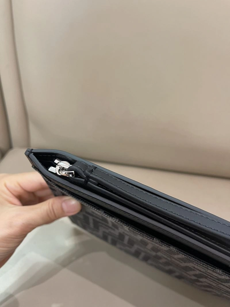 Top match Fendi Clutch Bags