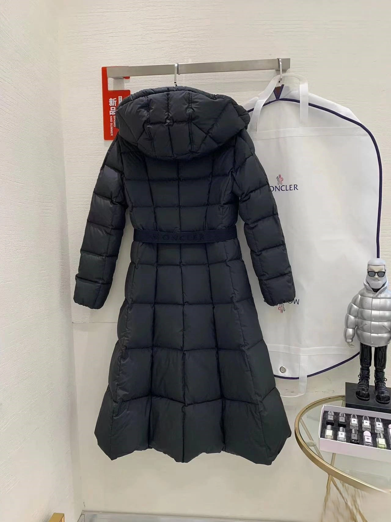 Inexpensive Fendi Down Jackets