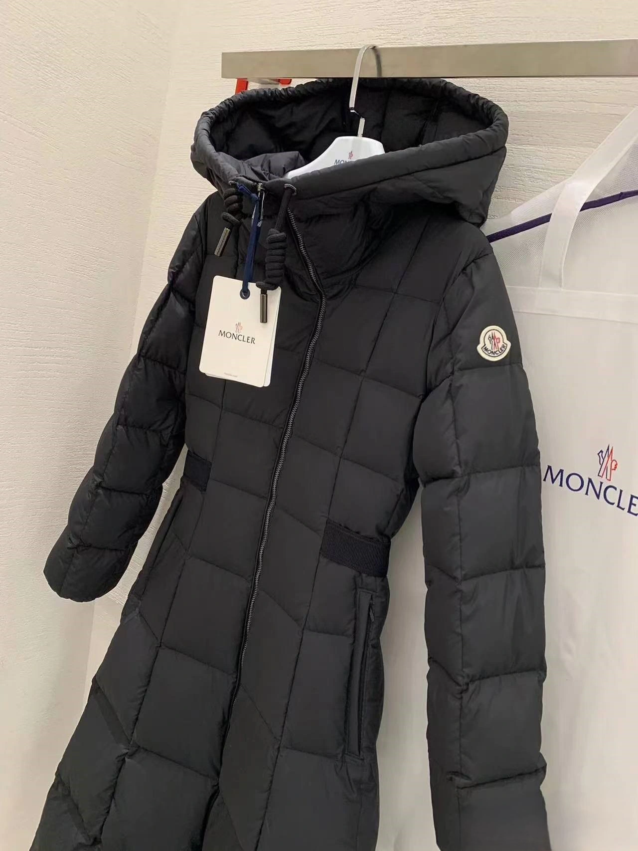 Inexpensive Fendi Down Jackets
