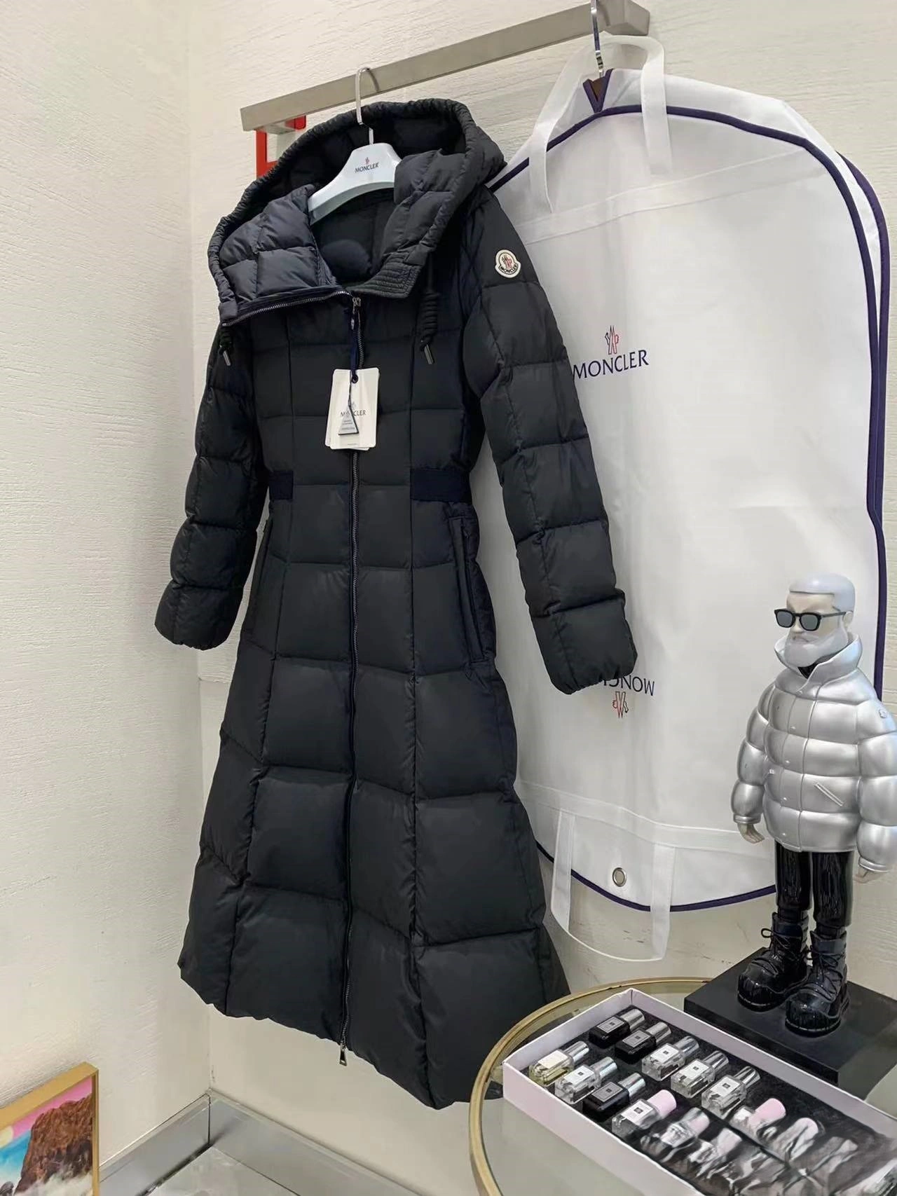 Inexpensive Fendi Down Jackets