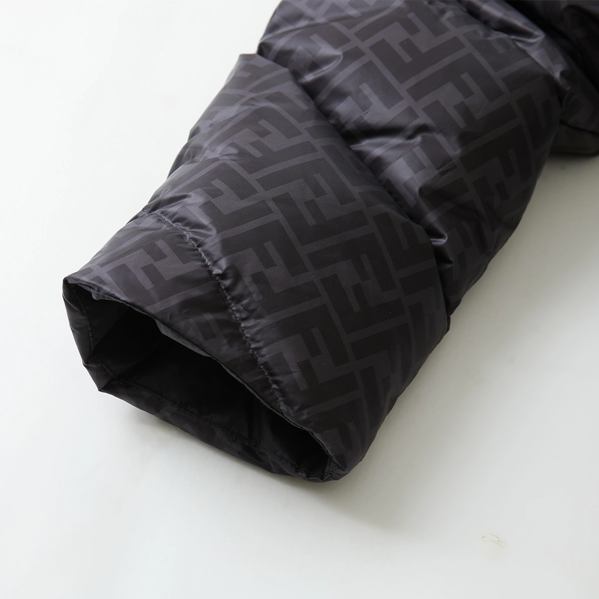 Low-cost Fendi Down Jackets