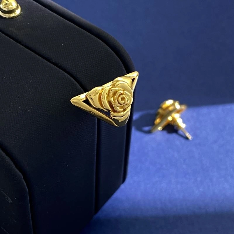 Accurate model Fendi Earrings