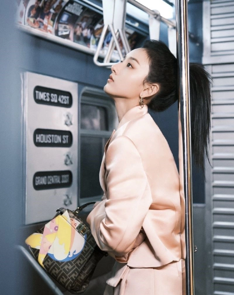 High accuracy Fendi Earrings