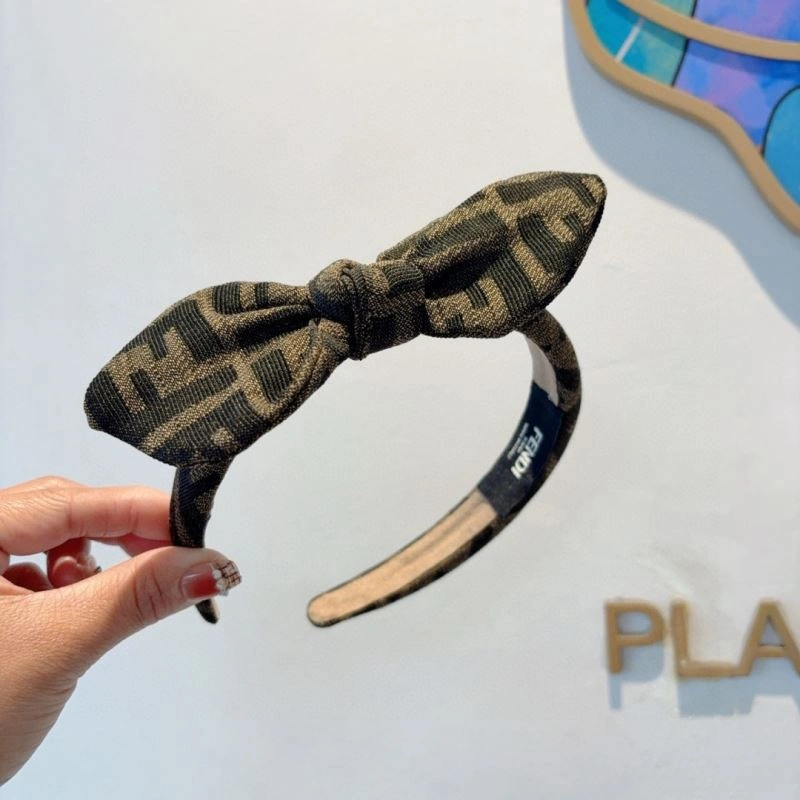 Top match Fendi Hair Hoop