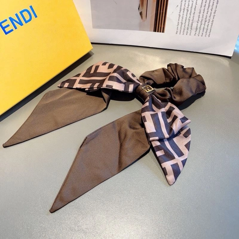 Top match Fendi Hair Hoop
