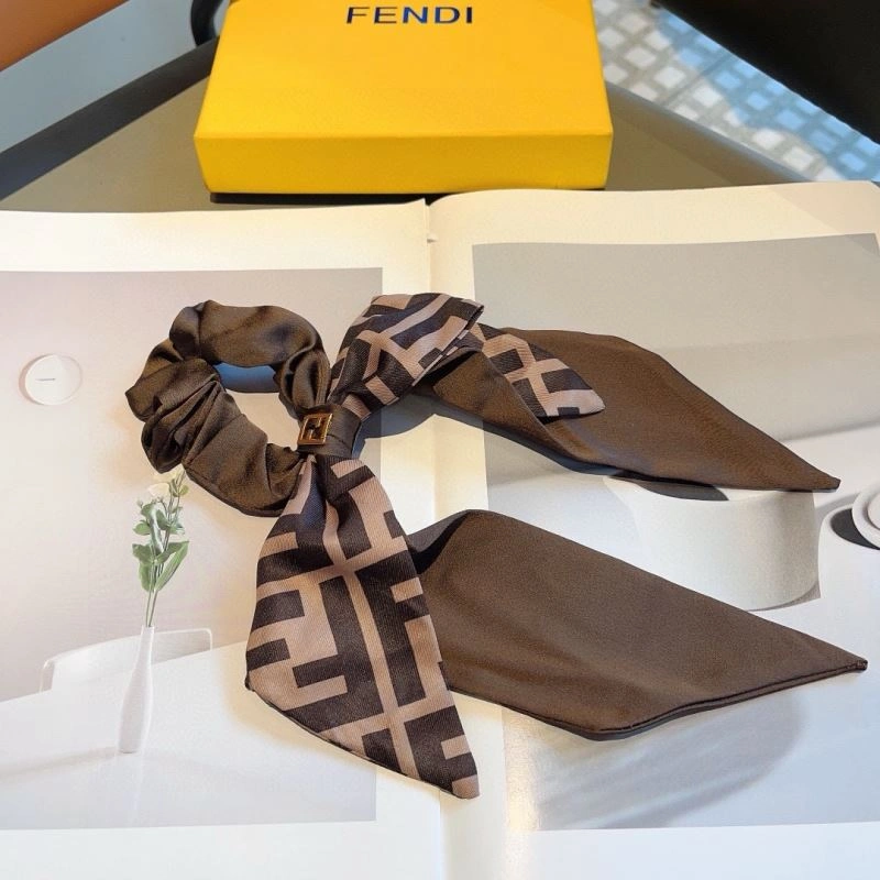Top match Fendi Hair Hoop