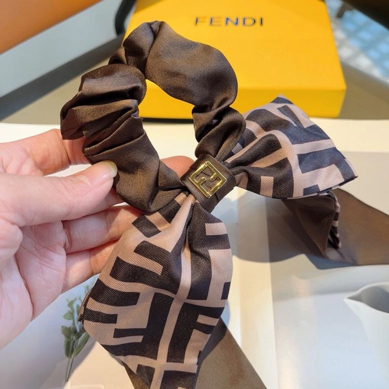 Top match Fendi Hair Hoop
