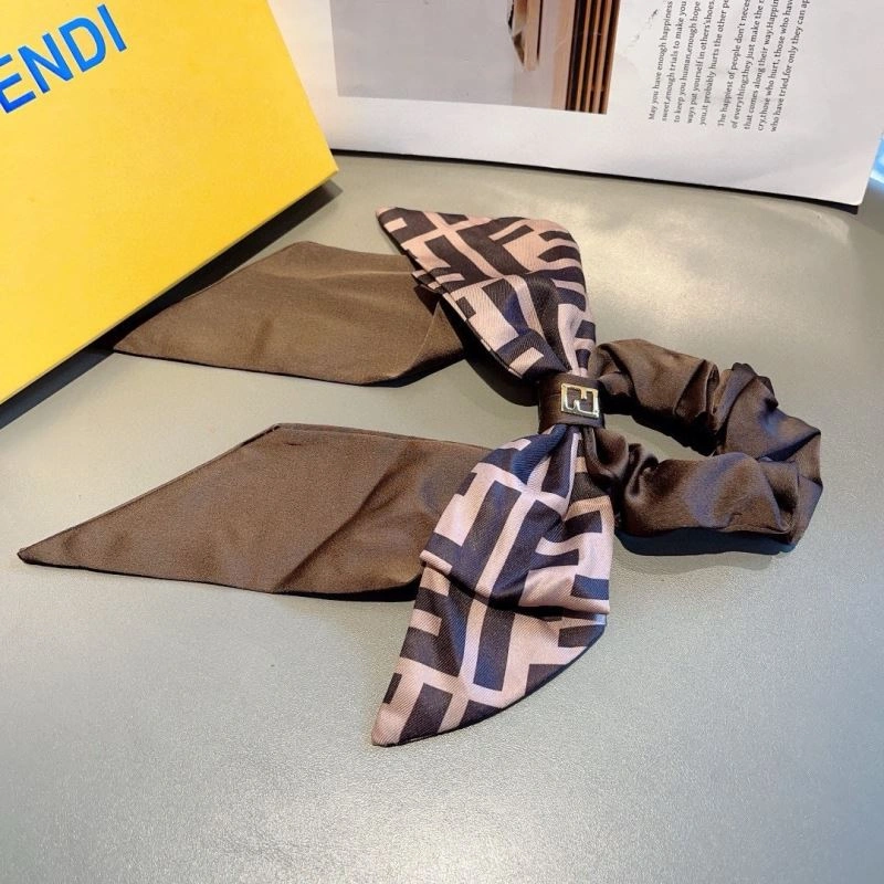 Top match Fendi Hair Hoop