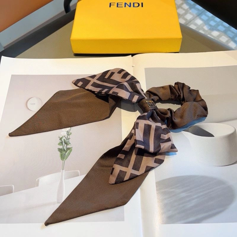 Top match Fendi Hair Hoop