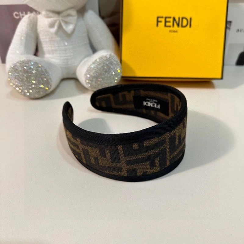 Top match Fendi Hair Hoop