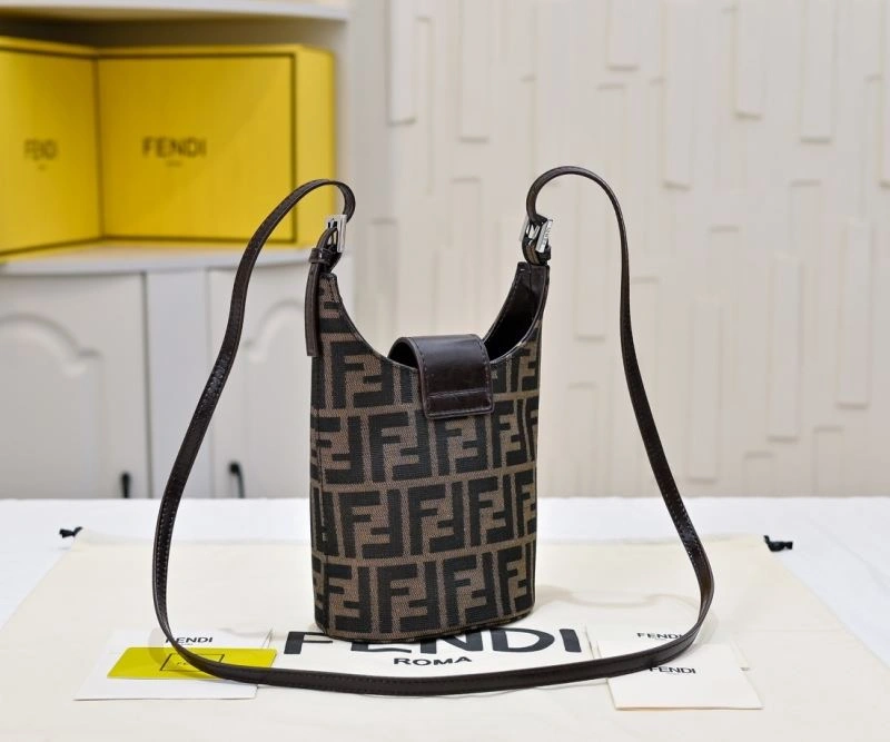 Accurate model Fendi Hobo Bags