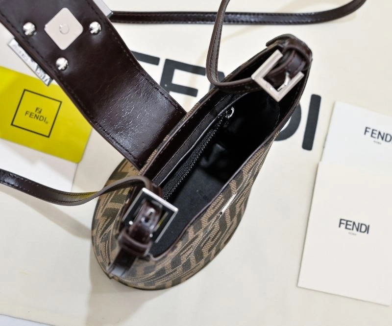 Accurate model Fendi Hobo Bags